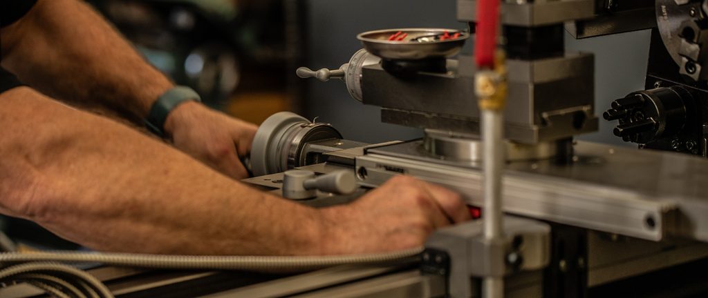 Retrofitting Manual Machine Tools | Acu-Rite Solutions